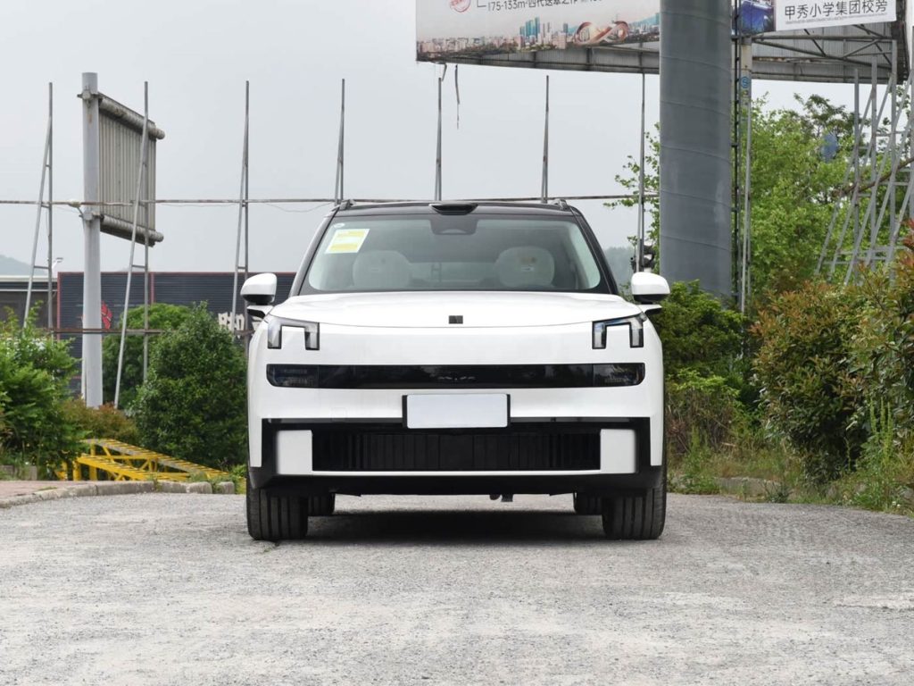 AKD AUTOMOTIVE - Concession Automobile Premium au Togo
